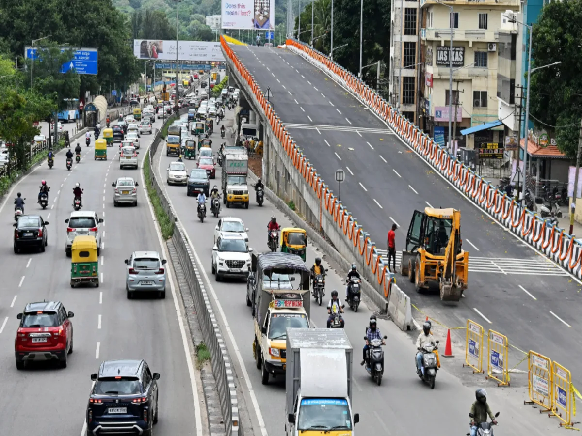 New Hebbal Flyover Loop Completed; Experimental Traffic Movement to ...